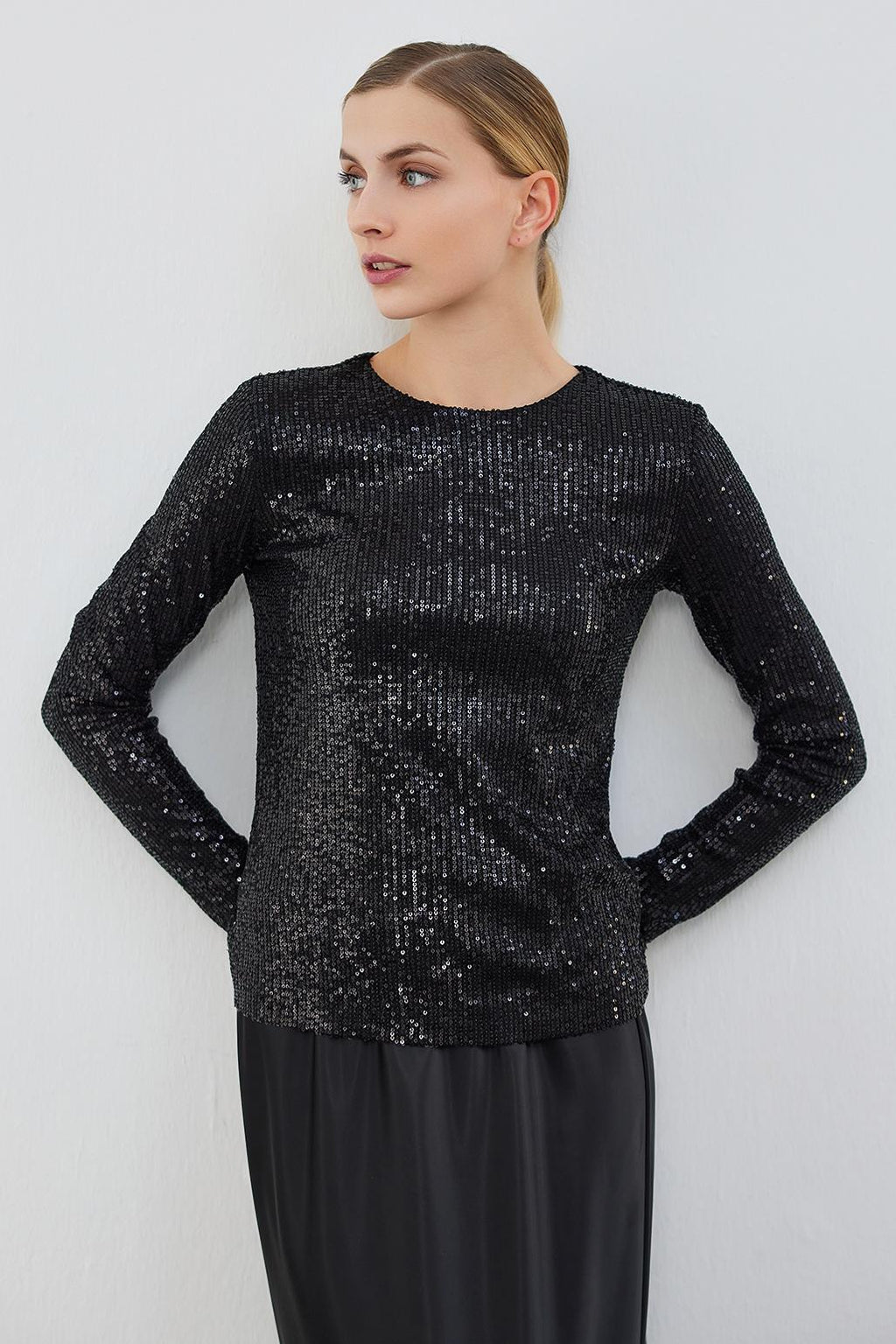 Sequin Embroidered Blouse Black – Kadriye Baştürk Global